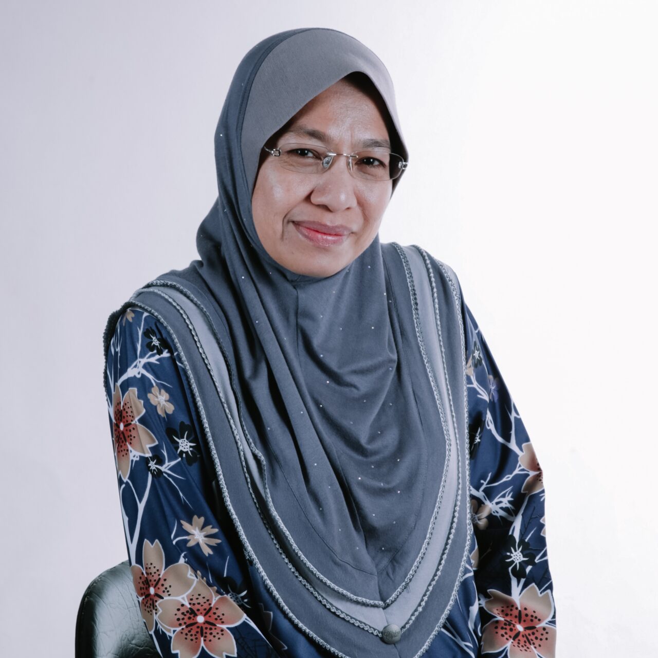 Language, Communication & TESL Research Area | Faculty of Social ...